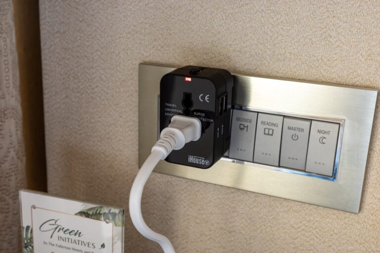 【レビュー】iHouse all海外変換プラグ│海外旅にはこれ1台